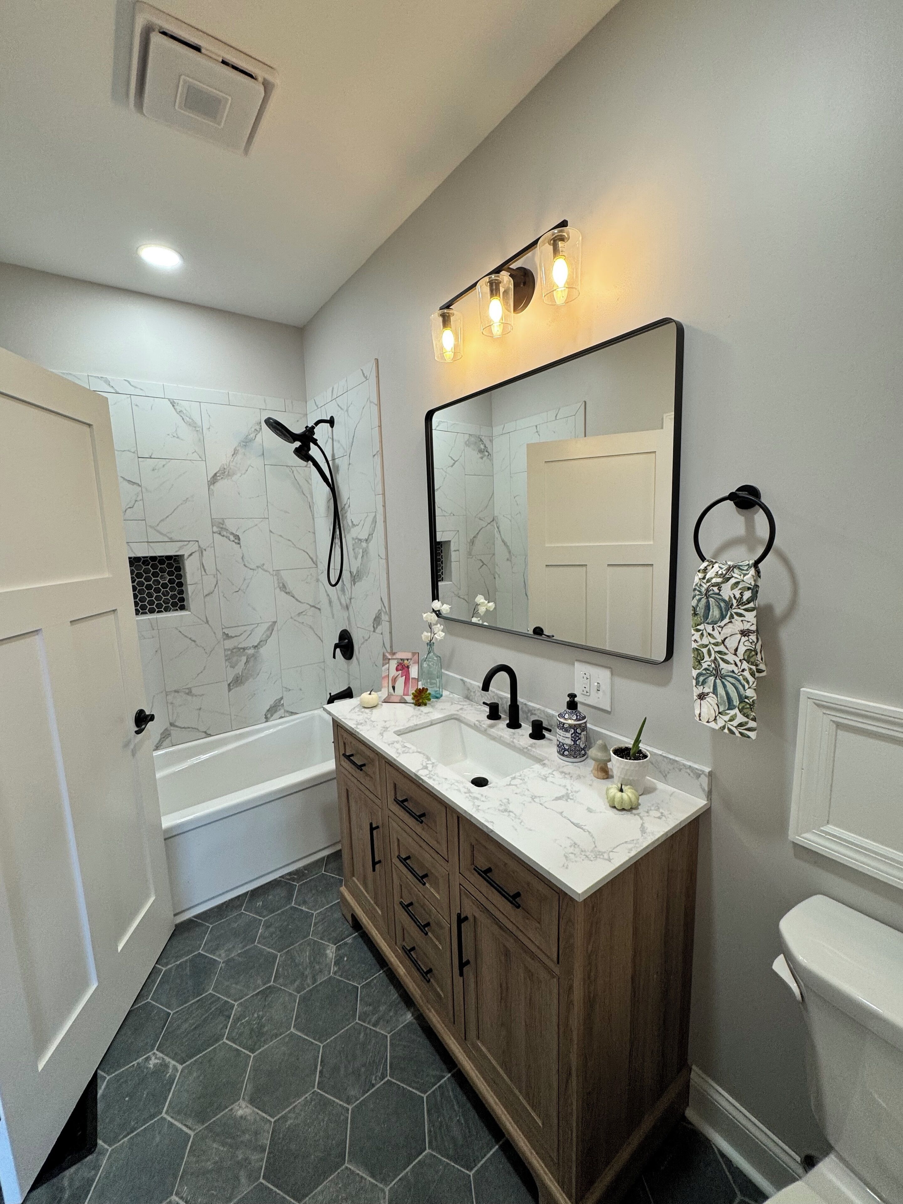 Retreat On Bridge Street - 3 Bed, 2 Bath Luxury Apartment - Lake Winola, PA