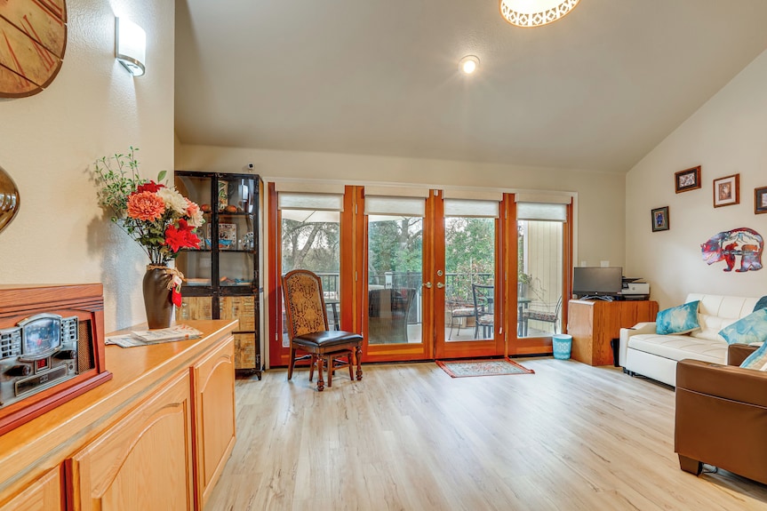 Hot Tub & Huge Patio: Home 5 Mi To Old Town Auburn - Auburn, CA