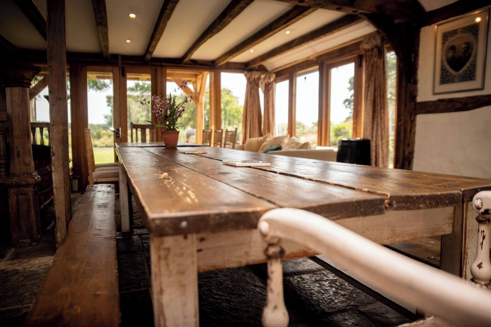 Casa, vários quartos, para fumantes, sacada | Sala de jantar