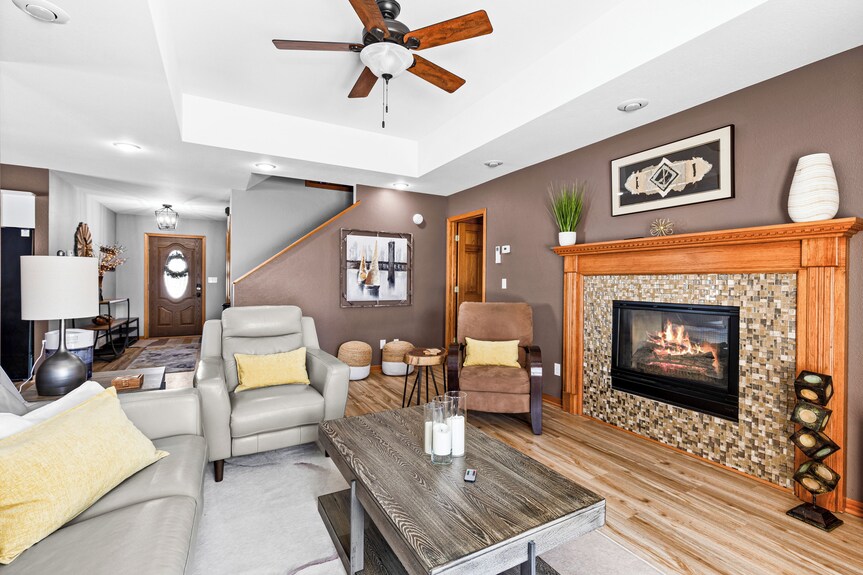Dog-friendly Billings Park Home Near Duluth W/fenced Yard & Garage-sleeps 8 - Duluth, MN