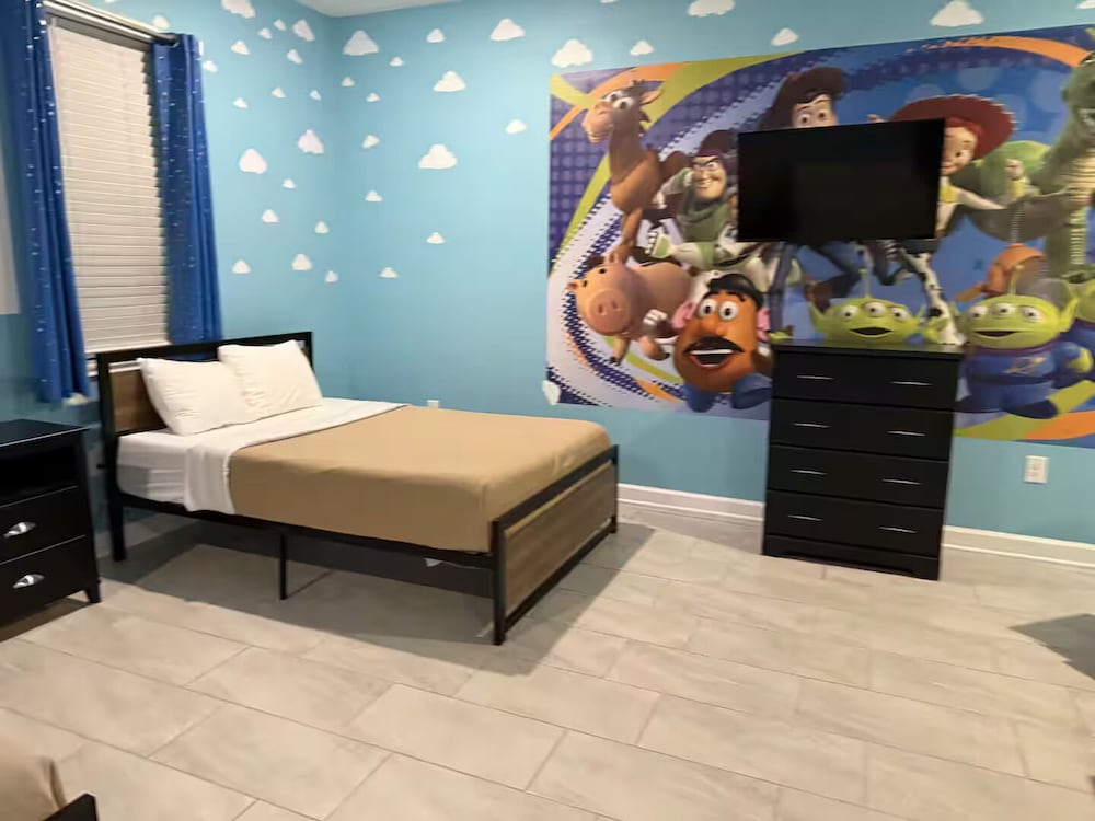 9BR Resort Home with Pool, Spa and Theater - Near Disney Reviews, Deals ...