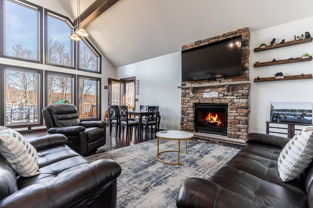 Lakefront | Views | Fire Pit | Serene | Play Set Reviews, Deals ...