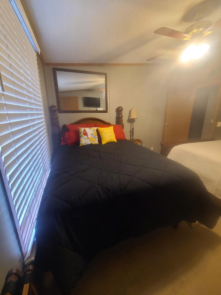 Private Space in Mobile Home, Private Entry & Bath Near Alabama Games ...