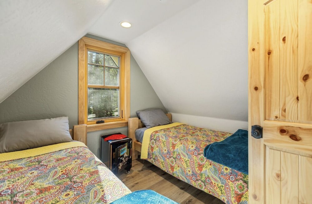 Big Foot Hide Out - Cabin Shaver Lake Mts With Ac Reviews, Deals ...