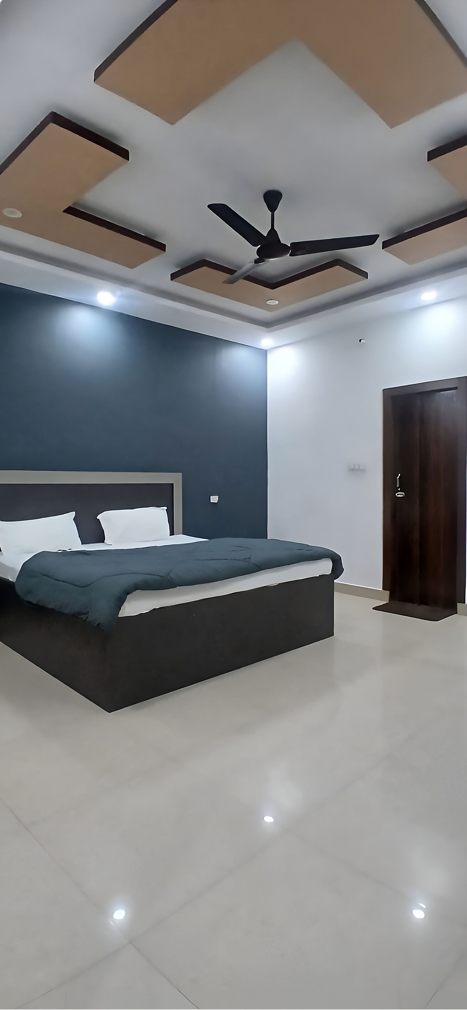 Quarto Comfort | Cofre com capacidade para portátil, quartos insonorizados, Wi-fi grátis 