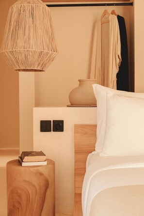 Vila, 3 quartos, vista para a piscina | Roupas de cama premium, ferros/tábuas de passar roupa, Wi-Fi de cortesia