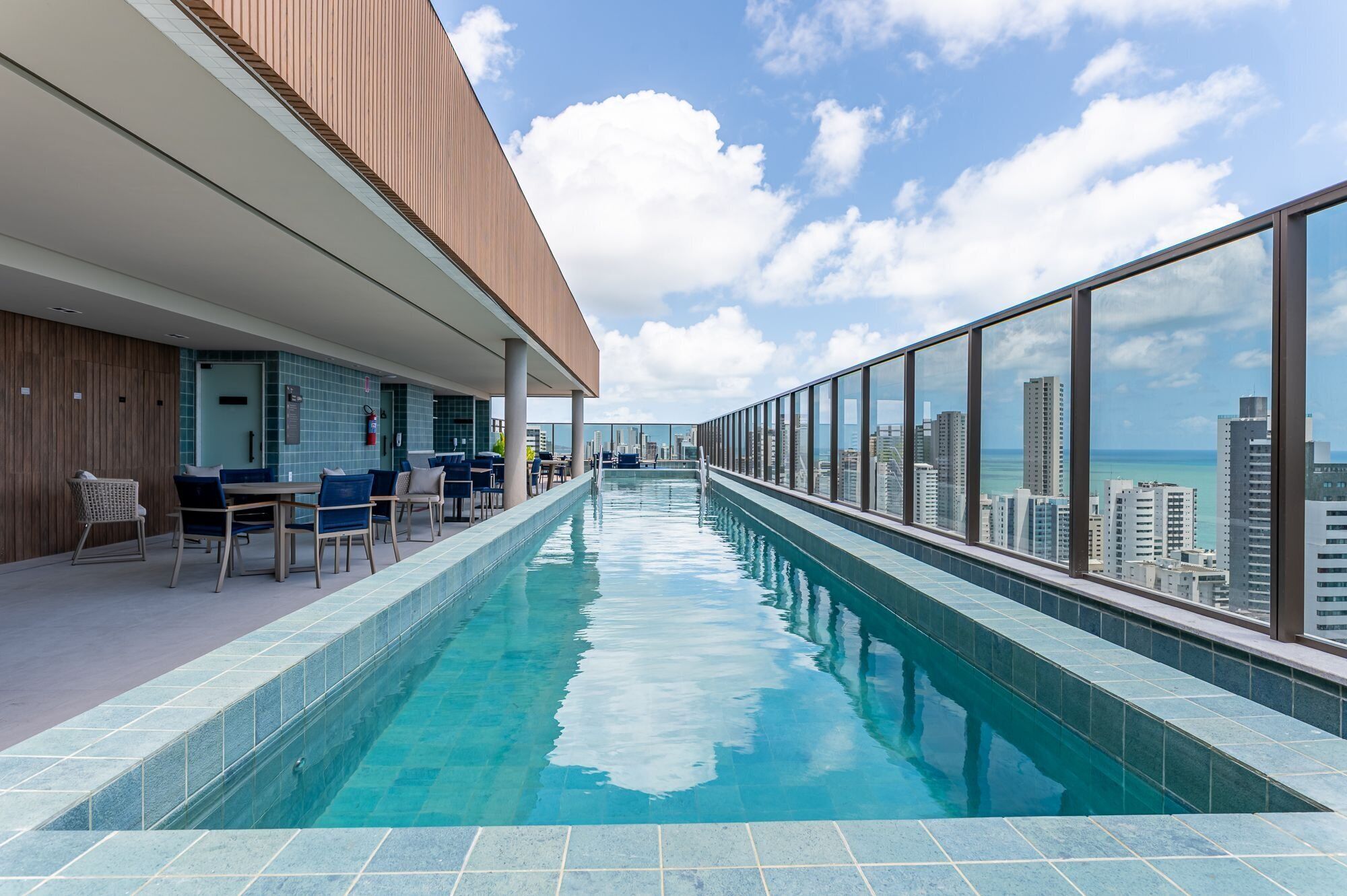 Apartamento básico | Piscina