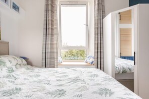 1 quarto, ferro/tábua de engomar, Wi-fi grátis, roupa de cama fornecida 