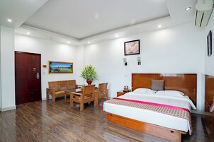 Quarto casal superluxo | Ferros/tábuas de passar roupa, Wi-Fi de cortesia, roupa de cama