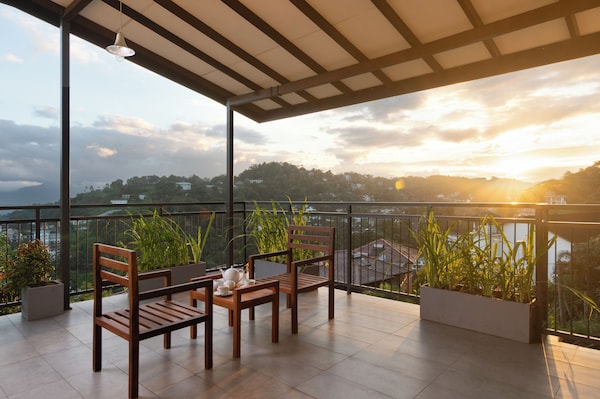 Oak Ray Sky Terrace - Kandy