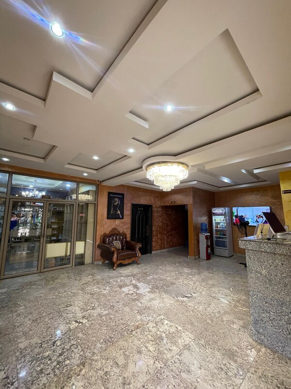 Robanor Hotel - Benin City