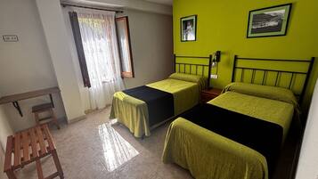 Quarto duplo, vista para a montanha