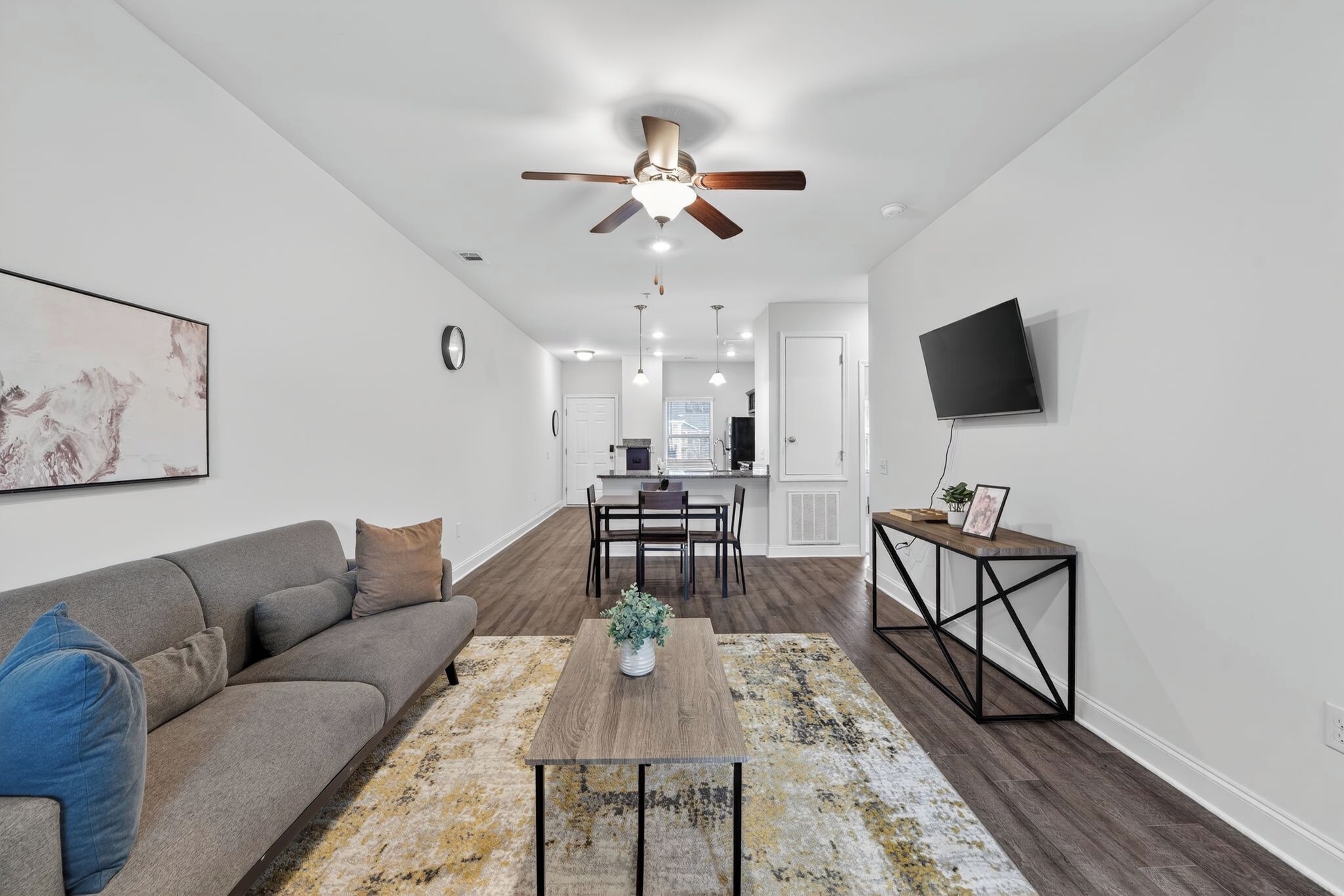 Sleek Apartment With Fitness Center - Savannah, GA