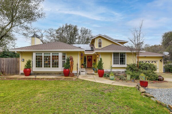 Hot Tub & Huge Patio: Home 5 Mi To Old Town Auburn - Auburn, CA