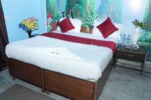 Quarto Duplo Deluxe, varanda | Secretária, Wi-fi grátis 