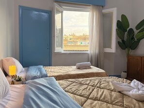 Apartamento Deluxe, 3 quartos, varanda, Vista para a cidade | Lençóis de algodão egípcio, roupa de alta qualidade 