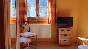 Quarto solteiro clássico, vista para a cidade | Wi-Fi de cortesia