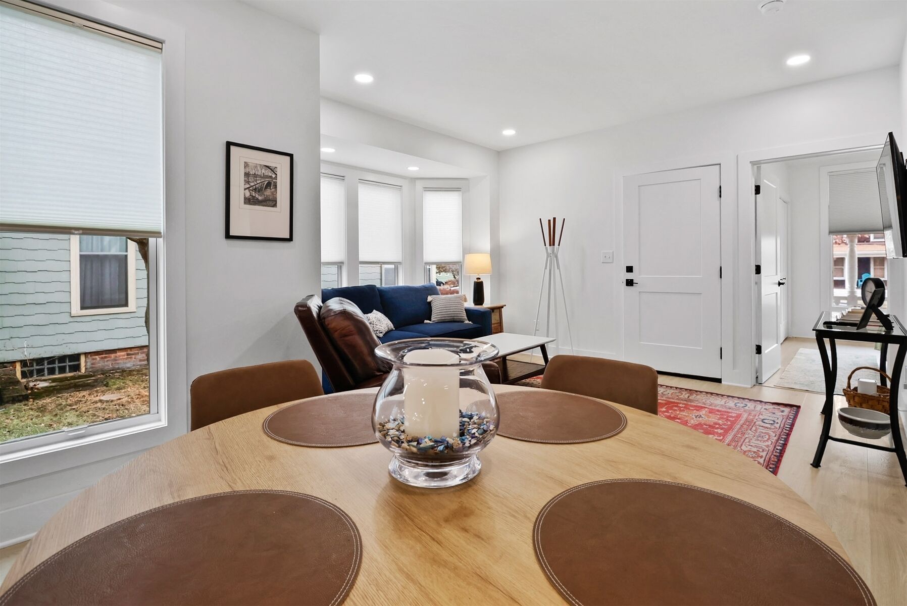 The Gingerbread Flat In Downtown Michigan City - Michiana Shores, IN