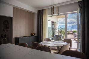 Penthouse de Luxo, vista para a montanha | Interior