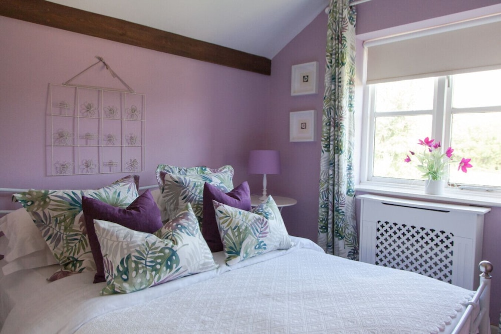 Marshwood Manor Cottages by Group Retreats Reviews, Deals & Photos 2026 ...