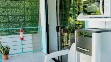 Quarto casal standard, sacada, vista para o pátio | Área da propriedade