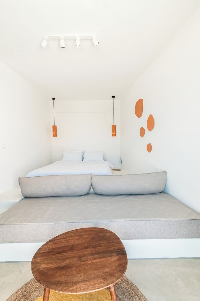 Deluxe Rare Suite Reviews, Deals & Photos 2026 - Vrbo