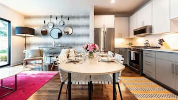 Casa | 4 quartos, acesso à internet de alta velocidade