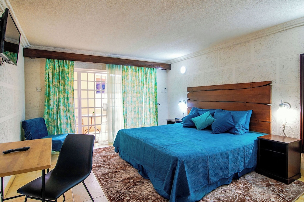 Carambola Boutique Studios - Barbados