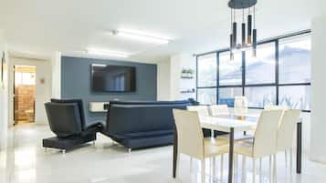 Apartamento, sacada | Parte interna