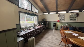 Pequeno-almoço continental diário incluído