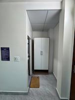 Frigobar, cortinas blackout, Wi-Fi de cortesia, roupa de cama
