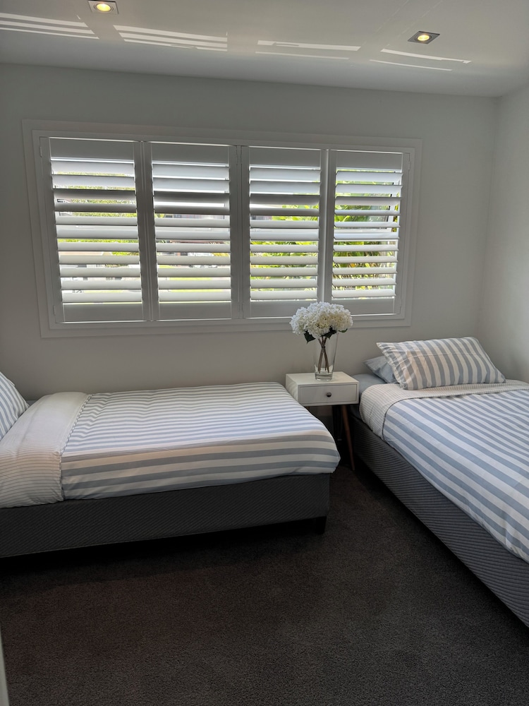 Seaway Oasis with Pool and beach access Reviews, Deals & Photos 2026 ...