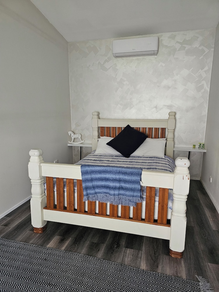 A Little Bit of Country. Between the City and the Beaches of Yeppoon ...