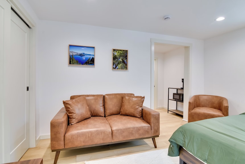 Healthcare Workers' Home Base! Portland Apt - Portland, OR