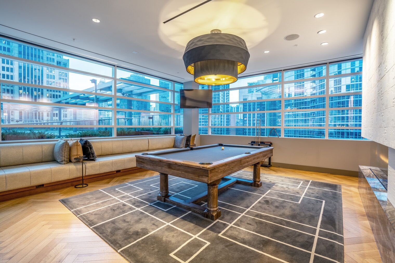 Blueground | Streeterville, Rooftop Pool, Nr Navy Pier - Chicago, IL