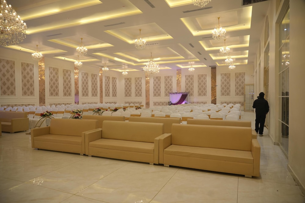 Ravira Resort - Sitapur