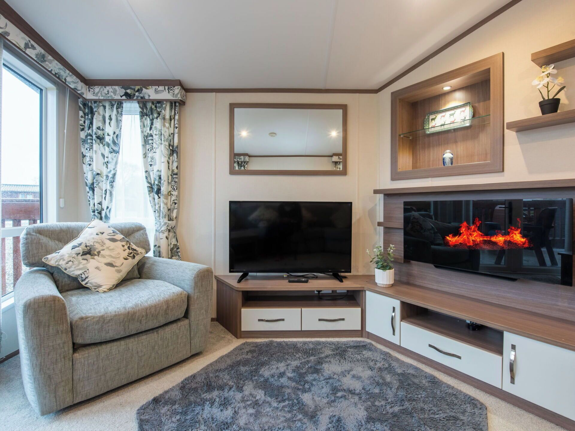 Wonderful Private Villa For 4 People With Hot Tub, Tv, Patio And Panoramic View - Invergarry