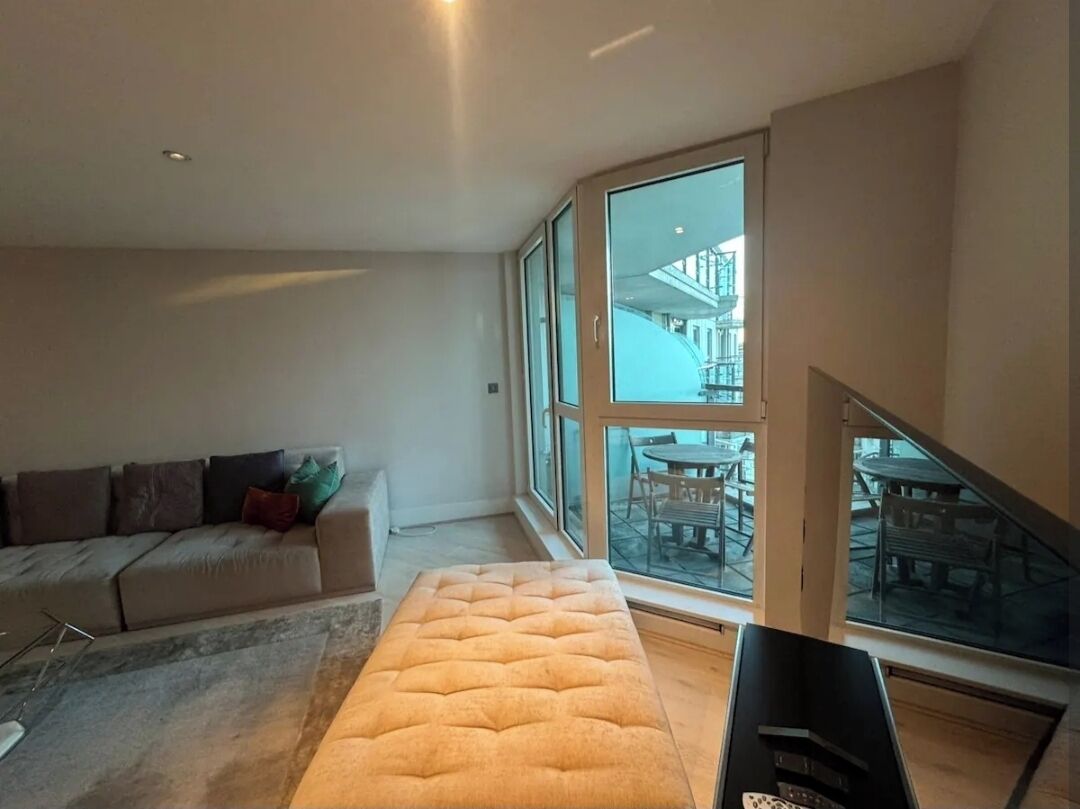 Ohh | 2bed Flat, St Georges Wharf (Saint Homes) - Londres