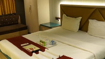 Escrivaninha, espaço de trabalho para notebook