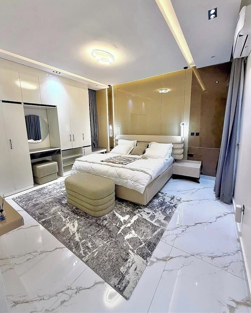 De-oma Villa Hotel And Apartment - Benin City