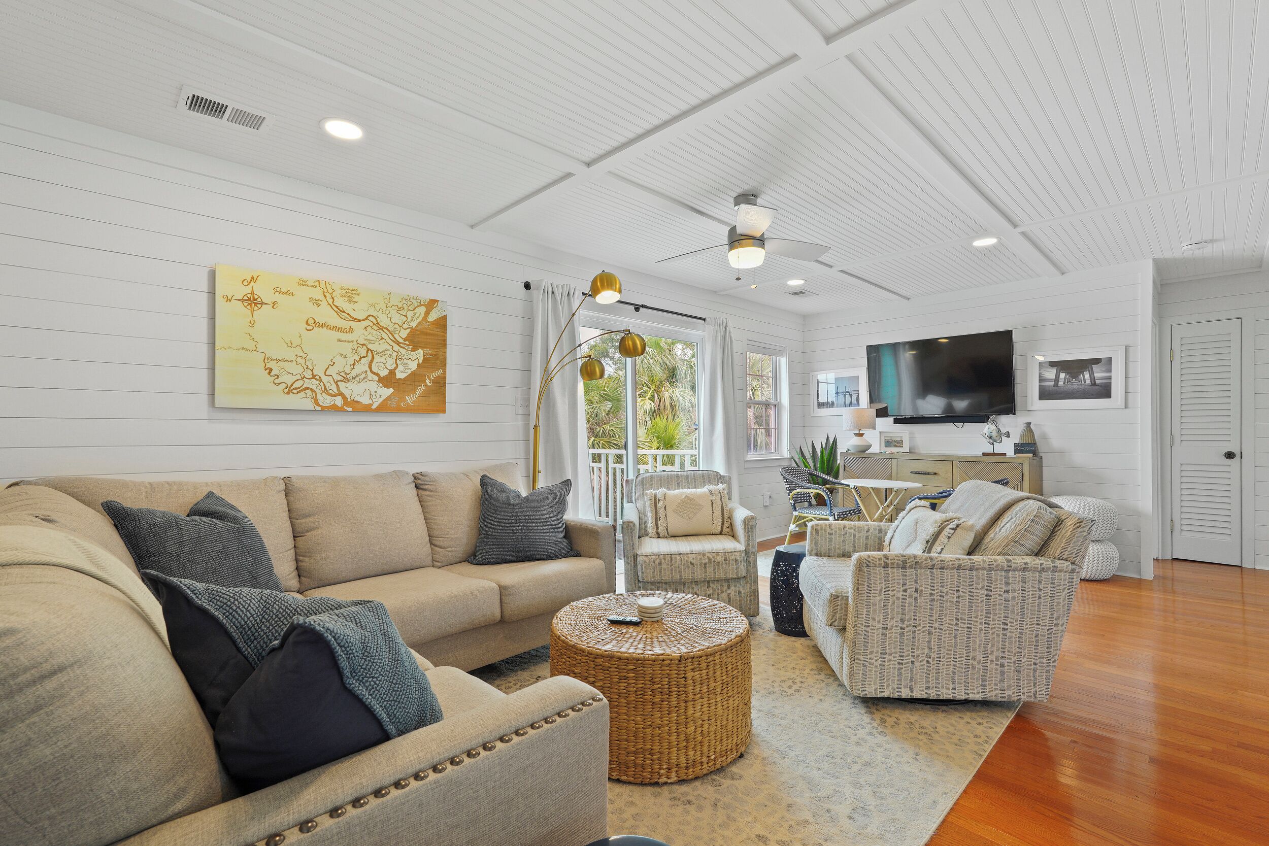 A Peaceful, Marsh-front Retreat Designed For Easy Coastal Living, Thoughtful Details, And Unhurried Time Together. - Tybee Island, GA