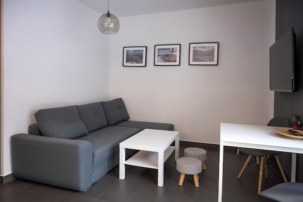 Apartamento, vista para a montanha, no piso térreo | Área de estar