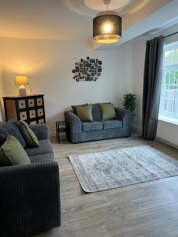 3 Bedroom Gatwick/free Parking/fast Wi-fi - Redhill