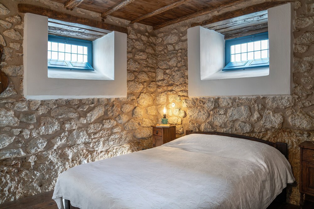 1813 Painters Stone Shelter Avis, Prix & Photos 2026 - abritel.fr