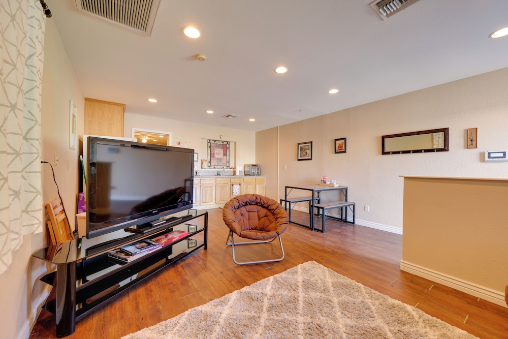 Near Parks, Shops & Eats! Bullhead City Casita - Bullhead City, AZ