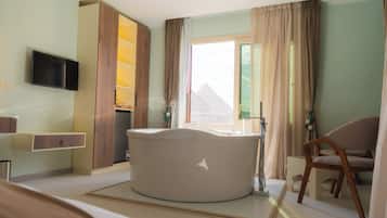 Quarto Duplo Panorâmico, varanda, vista para a montanha | Cofre no quarto, Wi-fi grátis