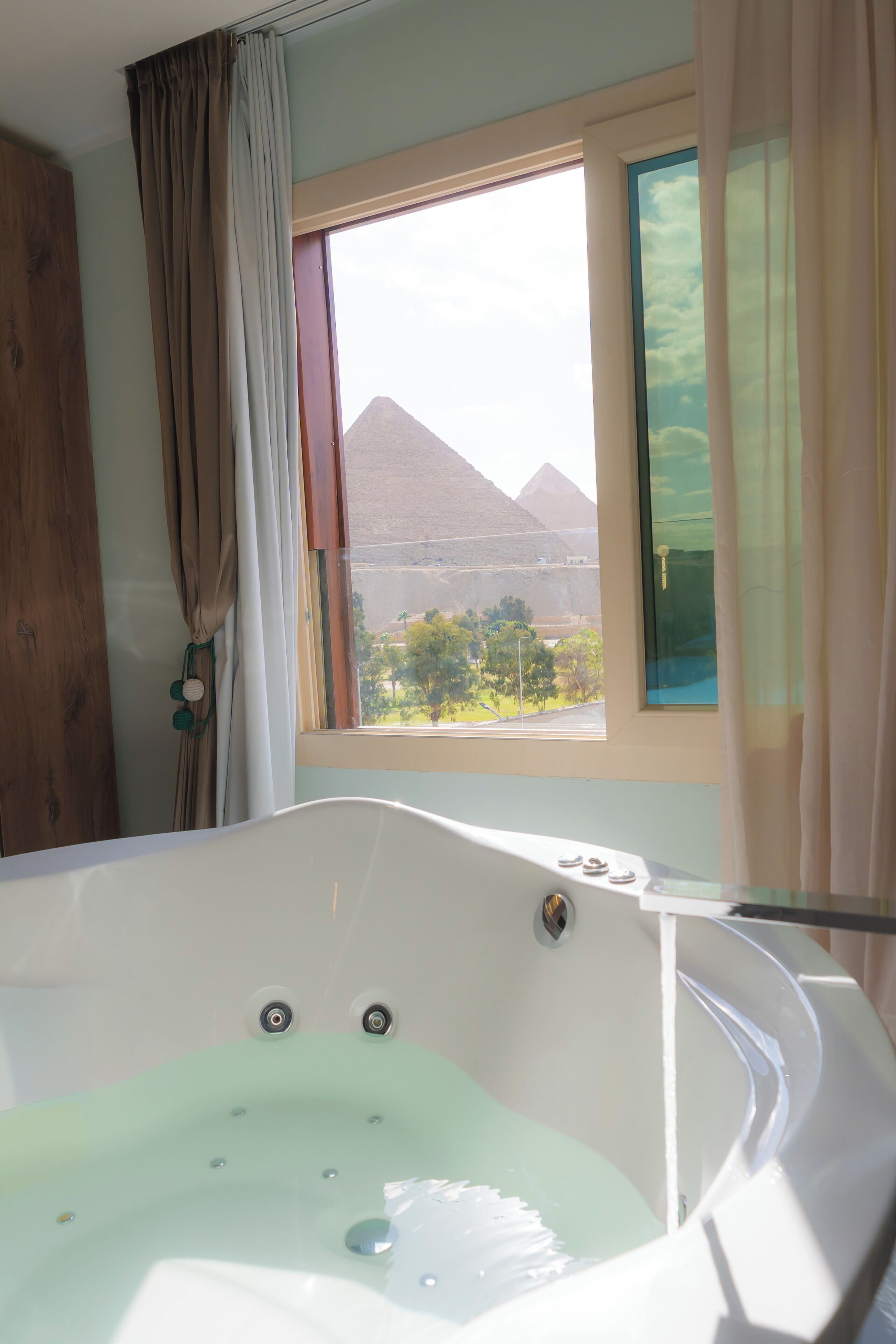 Quarto Duplo Panorâmico, varanda, vista para a montanha | Cofre no quarto, Wi-fi grátis 