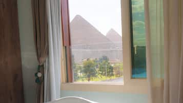 Quarto Duplo Panorâmico, varanda, vista para a montanha | Cofre no quarto, Wi-fi grátis