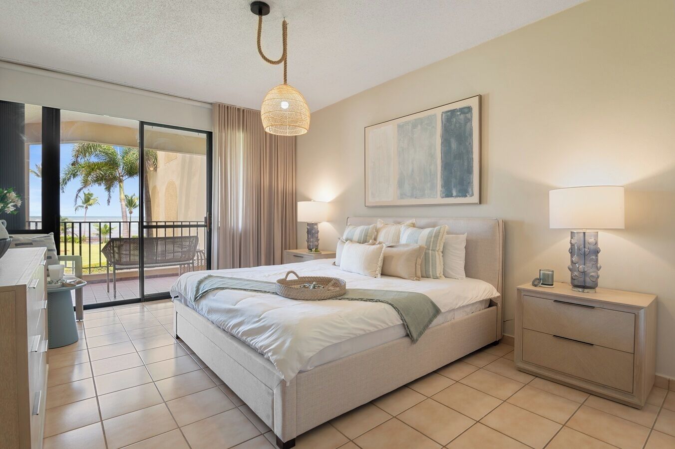 Apartamento luxo, sacada | Wi-Fi de cortesia