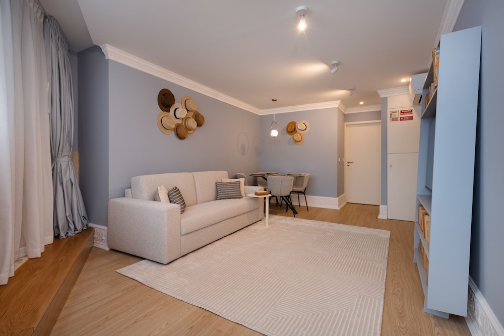 Ra - Flores 3 In Oporto - São Bento